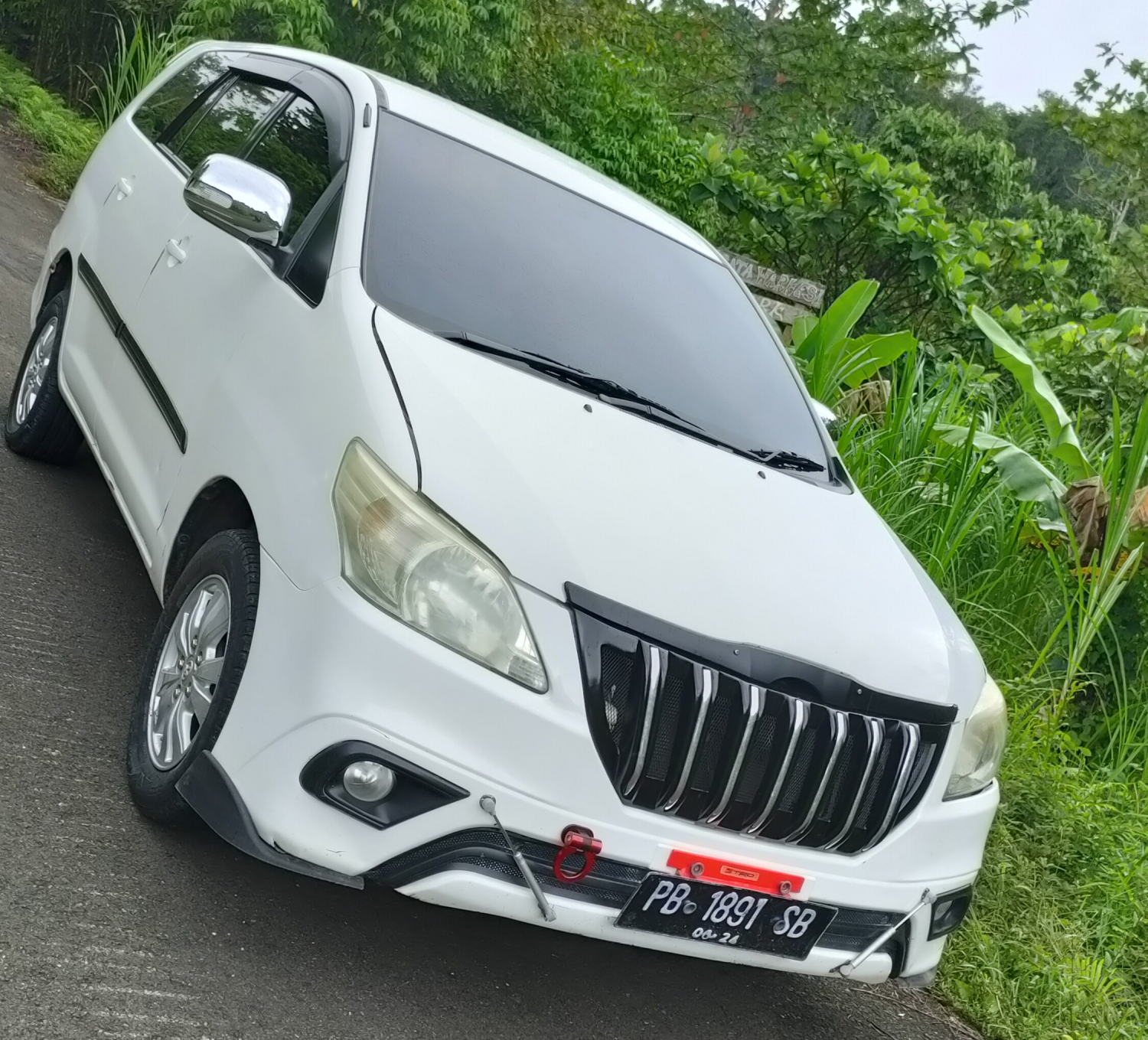 RENTAL MOBIL RAJA AMPAT TERPERCAYA TERBAIK